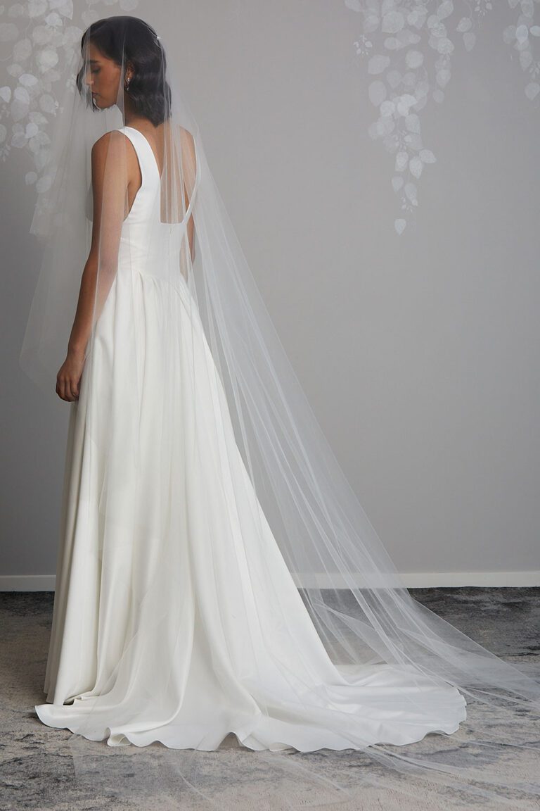Sofia Blusher Veil | Long Length | Pearl & Bead Hair Fastenings