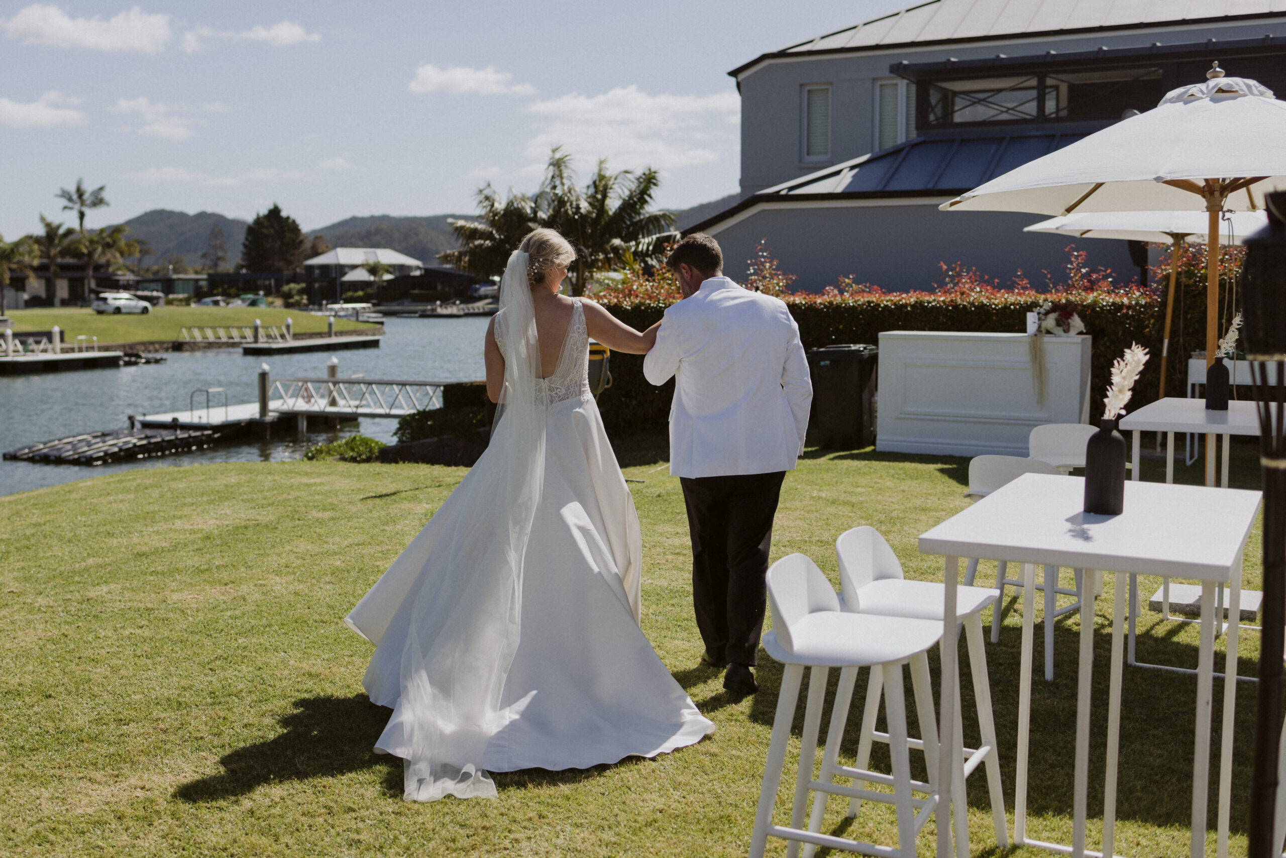 Real Weddings | Ashleigh & Logan | Vinka Design